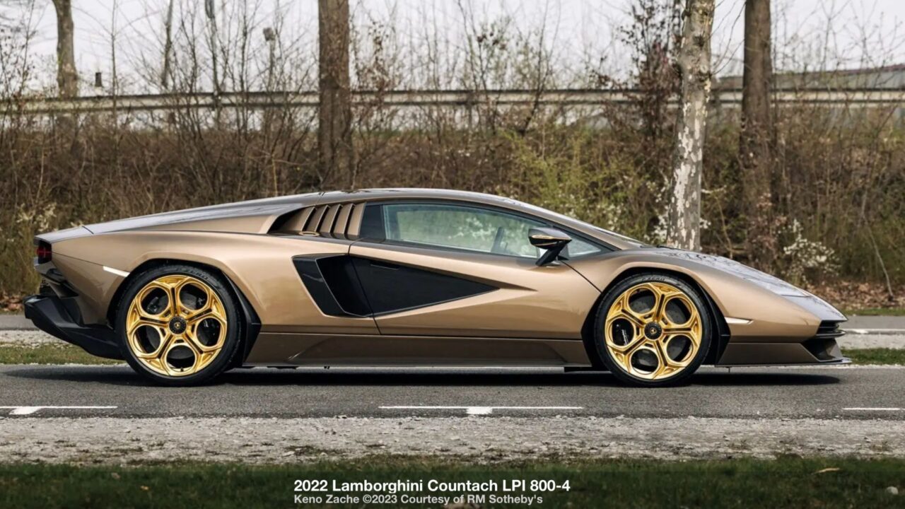 Modern Meets Classic: The Lamborghini Countach LPI 800-4 Revival ...