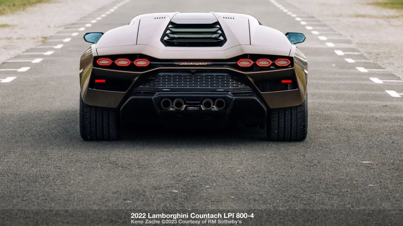 Modern Meets Classic: The Lamborghini Countach LPI 800-4 Revival ...