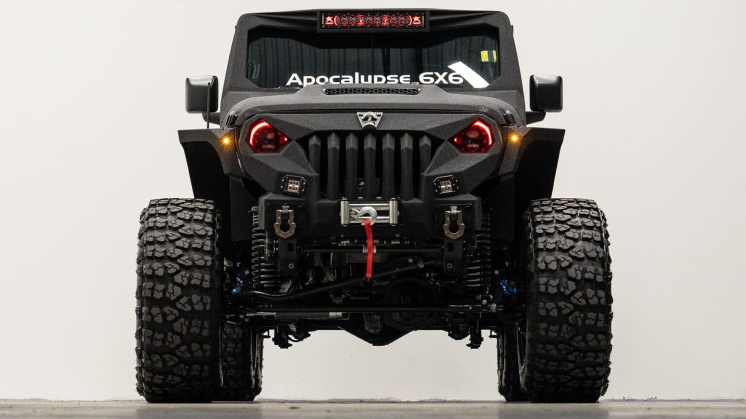 The Apocalypse Hellfire: A Six-Wheel, 800-HP Family Car - Modern Car ...