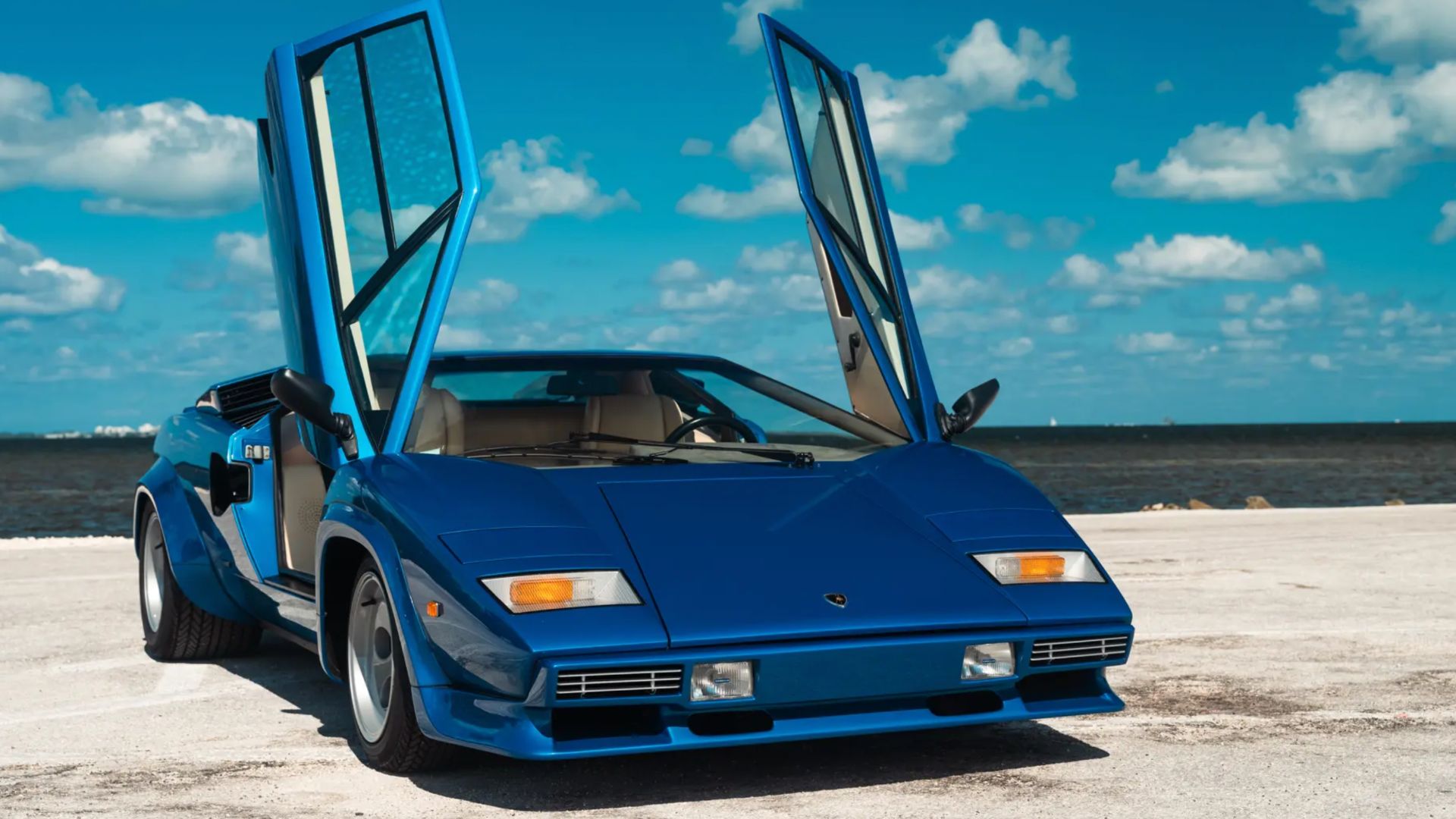 1981 Lamborghini Countach LP 400 S in Tahiti Blue - Modern Car Collector