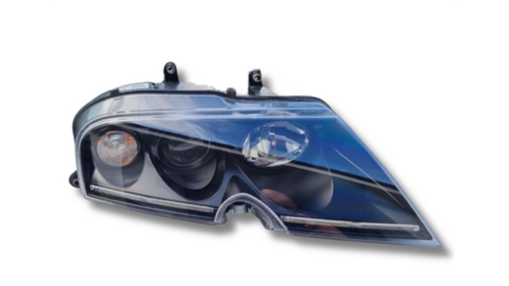 Bugatti Veyron Sang Noir Headlights Cost as Much as a Car - Modern Car ...