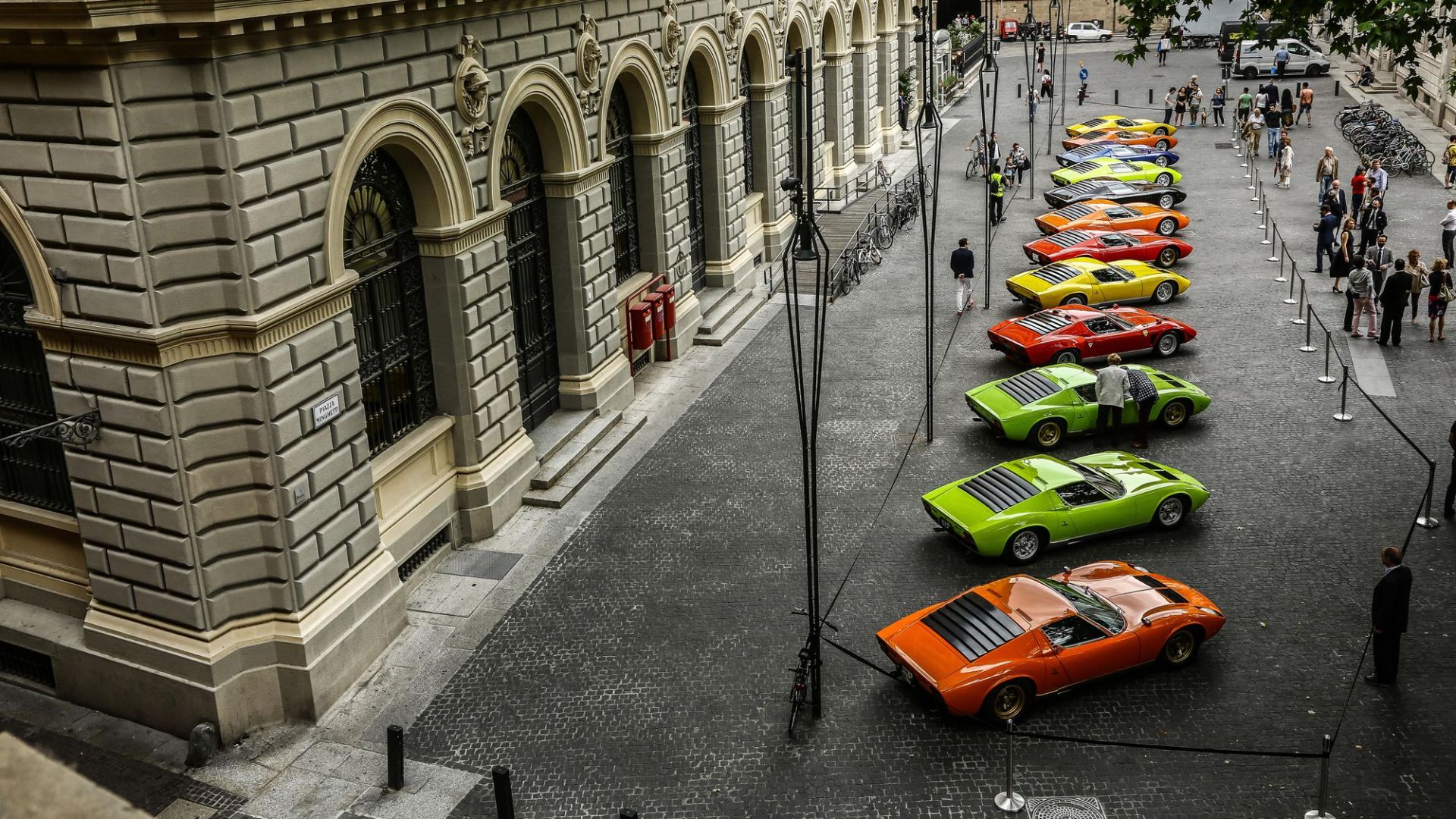 Five Things You Might Not Know About The Lamborghini Miura - Modern Car ...