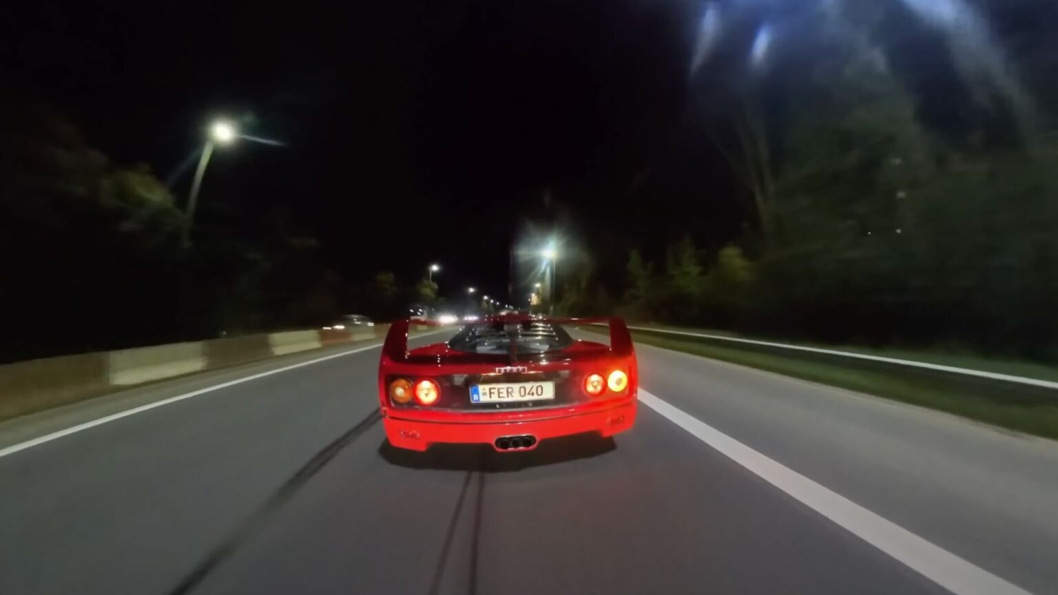 Ferrari F40 and 360-Degree Camera is a Mesmerizing Duo - Modern Car ...