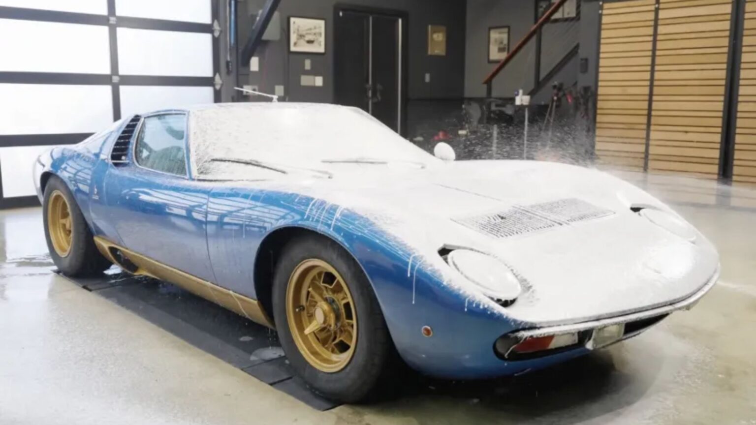 1972 Lamborghini Miura SV Takes Its Final Drive Before Entering Storage ...