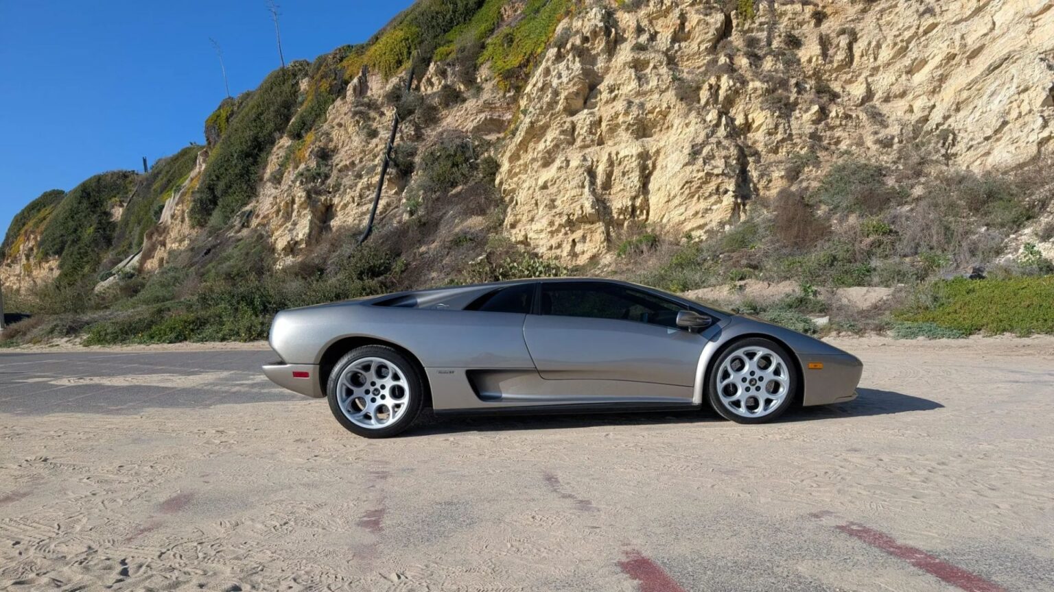 2001 Lamborghini Diablo VT 6.0 With Rare Manual Gearbox Hits Market ...