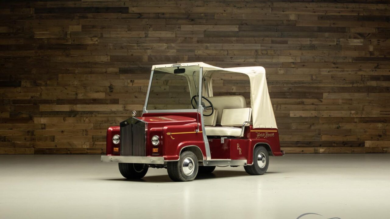 Burt Reynolds’ Custom Elmco 605 Golf Cart to Cross Auction Block At ...