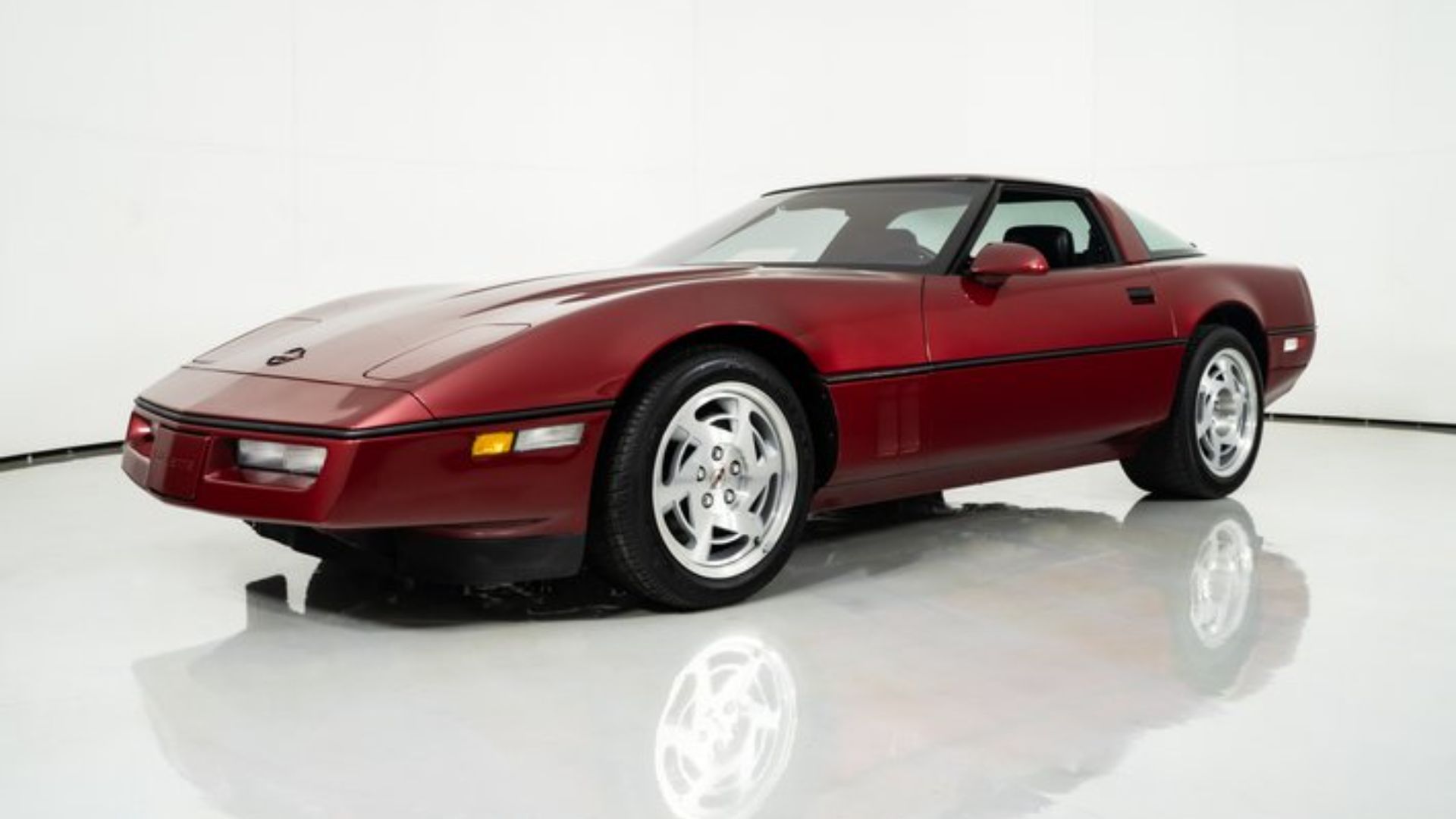 Three Classic Chevrolet Corvettes Set to Cross the Block at Henderson’s ...