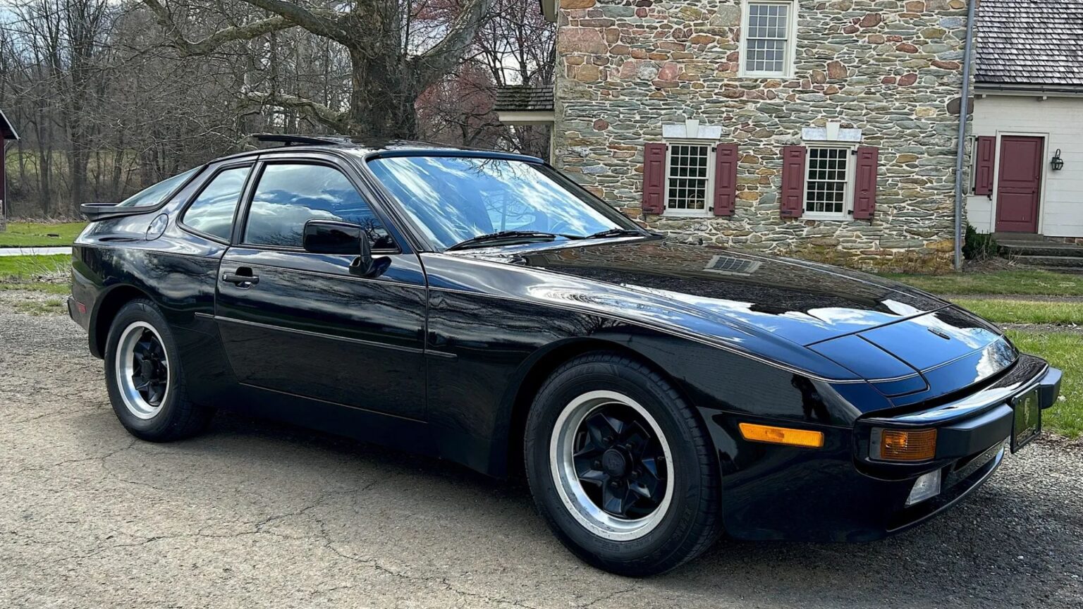 Well-Preserved 1983 Porsche 944 5-Speed Heads to Auction With No ...