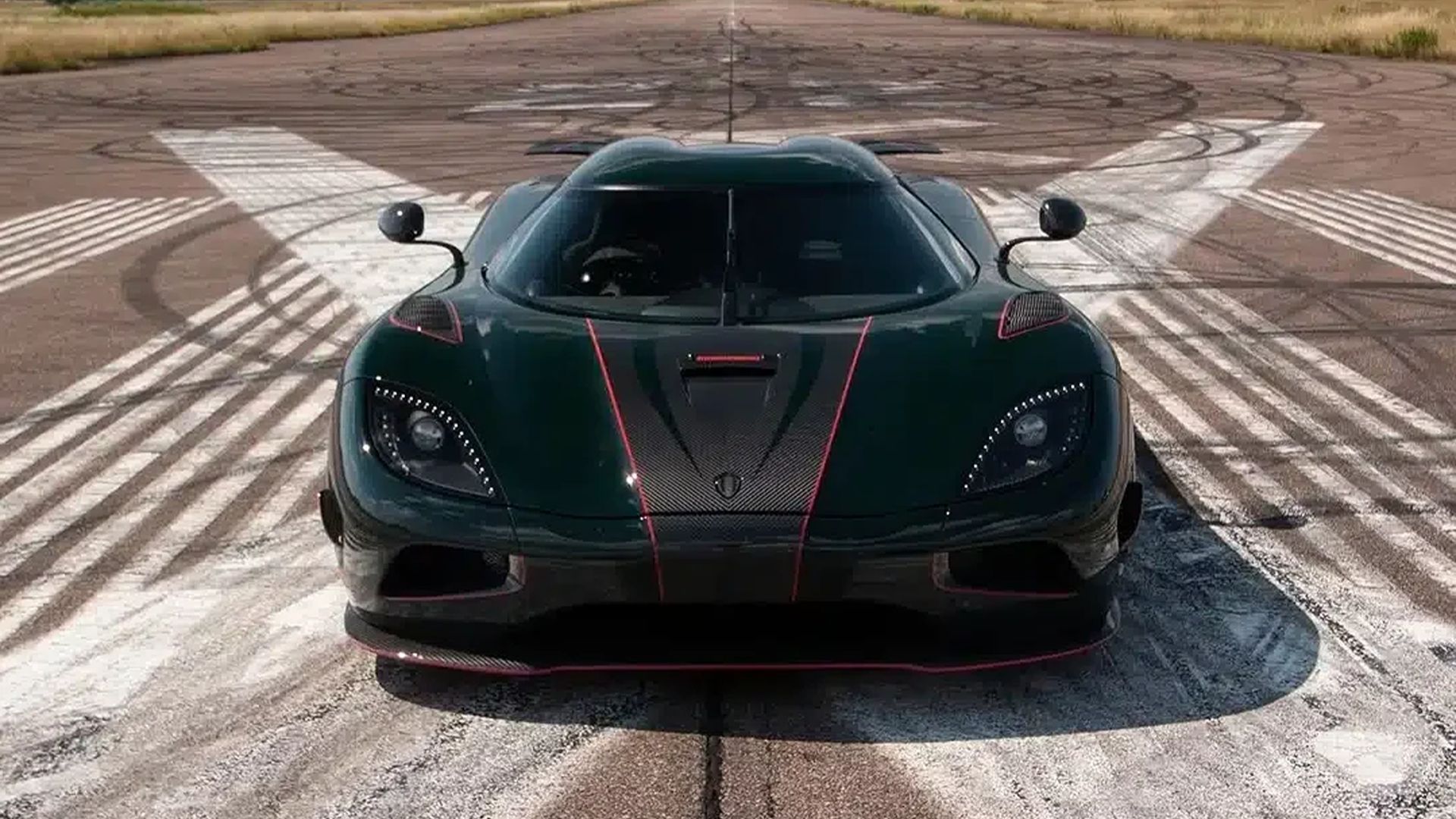 Koenigsegg Revives Agera R with Factory-Restored, One-Off Legends ...