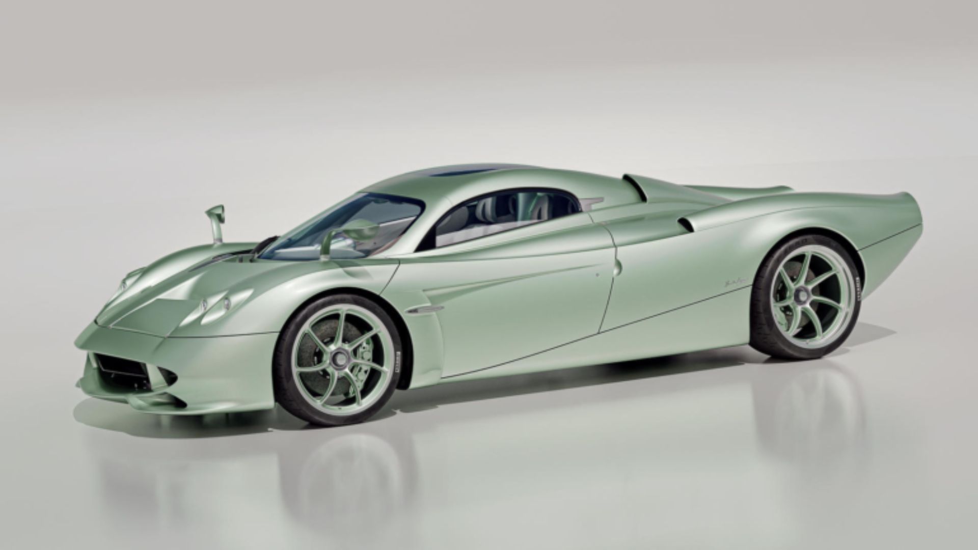 Pagani Unveils $7 Million, 852-HP Huayra Codalunga Speedster for the ...