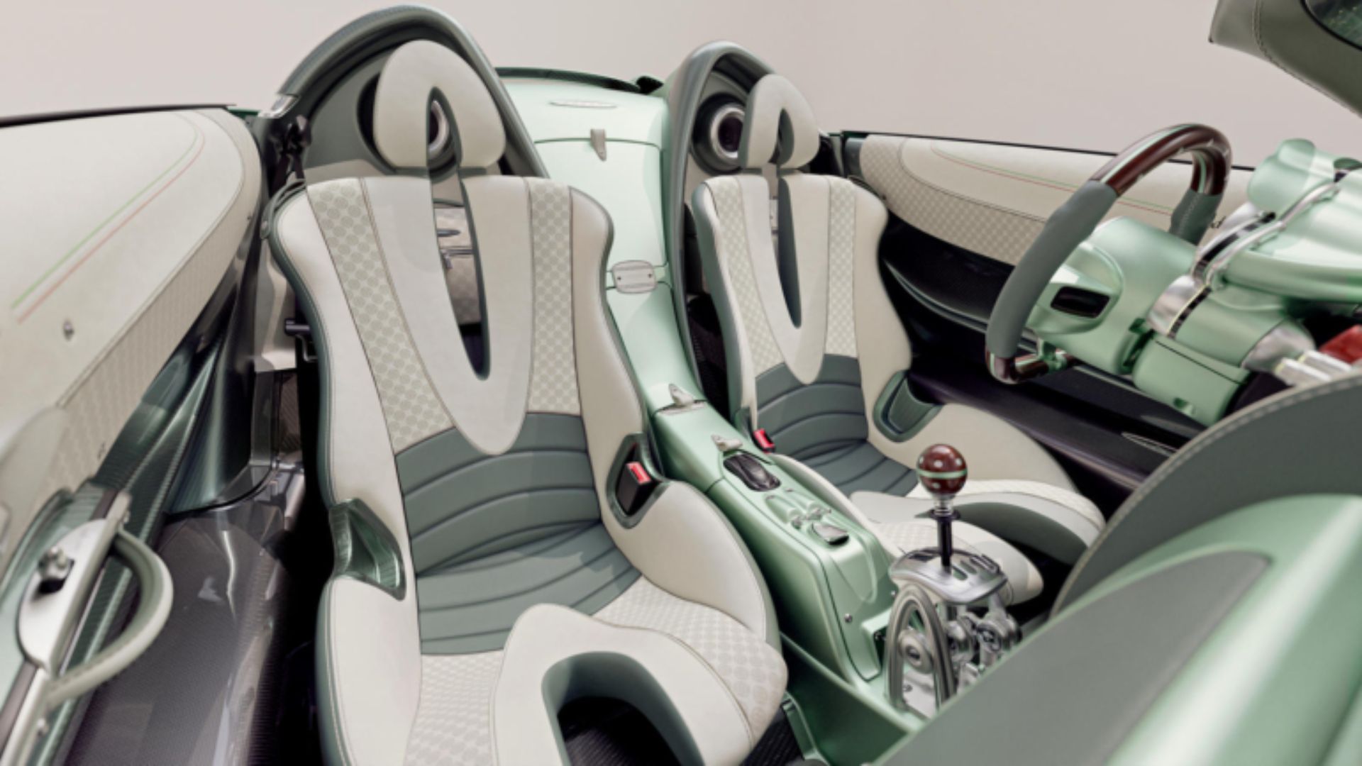 Pagani Unveils $7 Million, 852-HP Huayra Codalunga Speedster for the ...