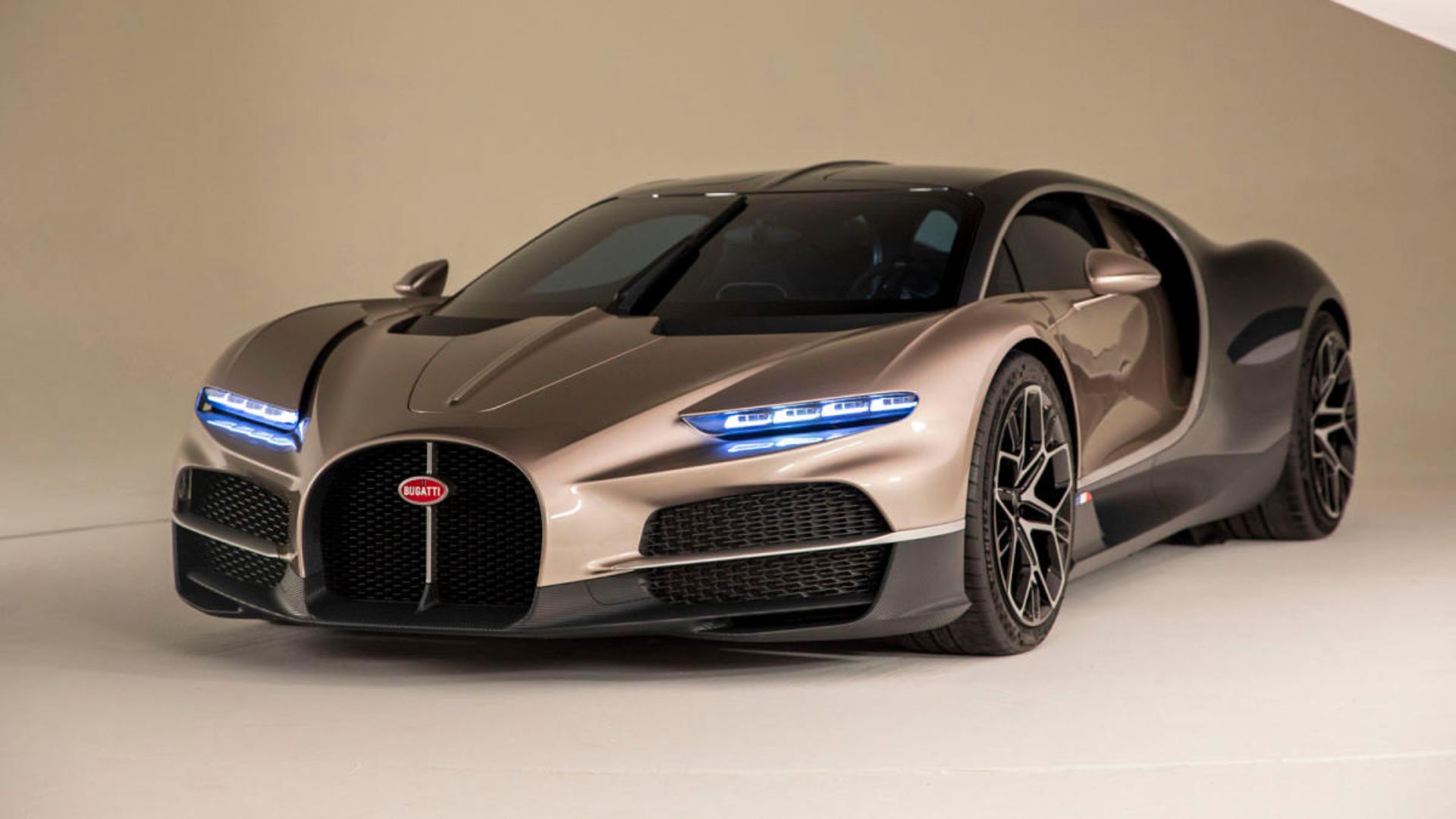 Bugatti Buyers Face Years-Long Wait as Brand Capacity Maxes Out ...
