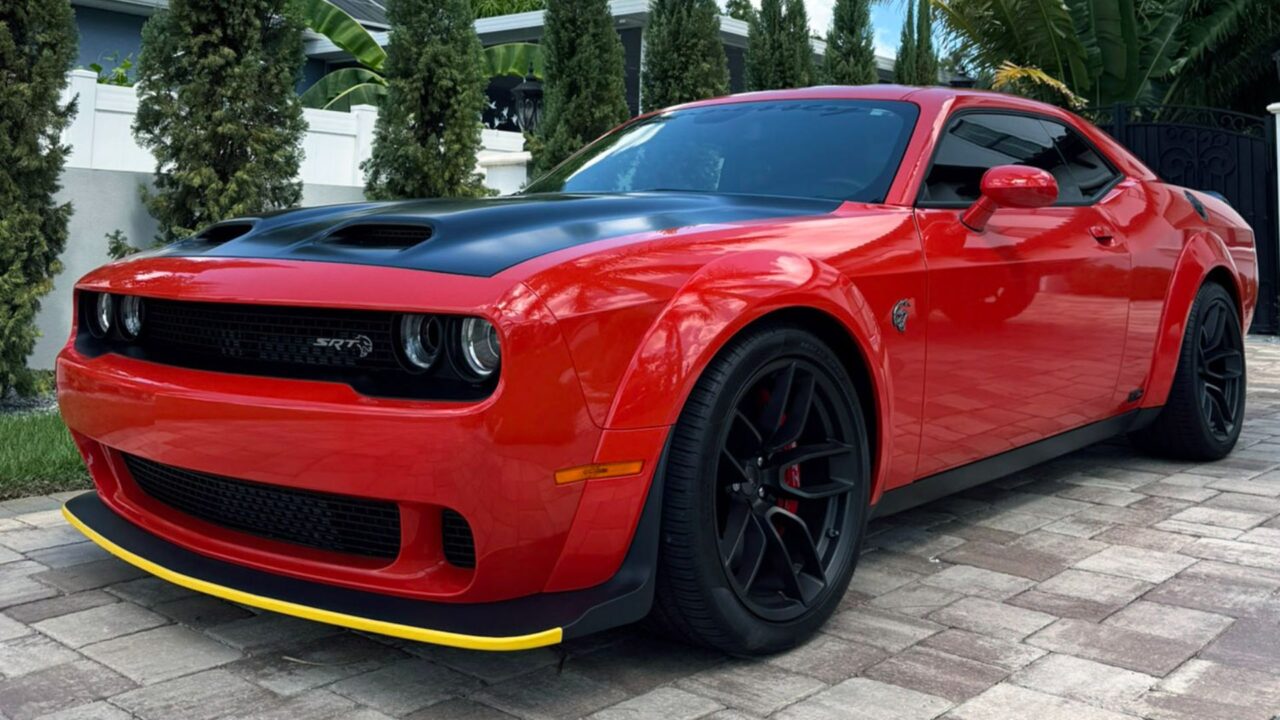 1,000-HP Hennessey-Tuned Challenger SRT Hellcat to Cross Scottsdale ...