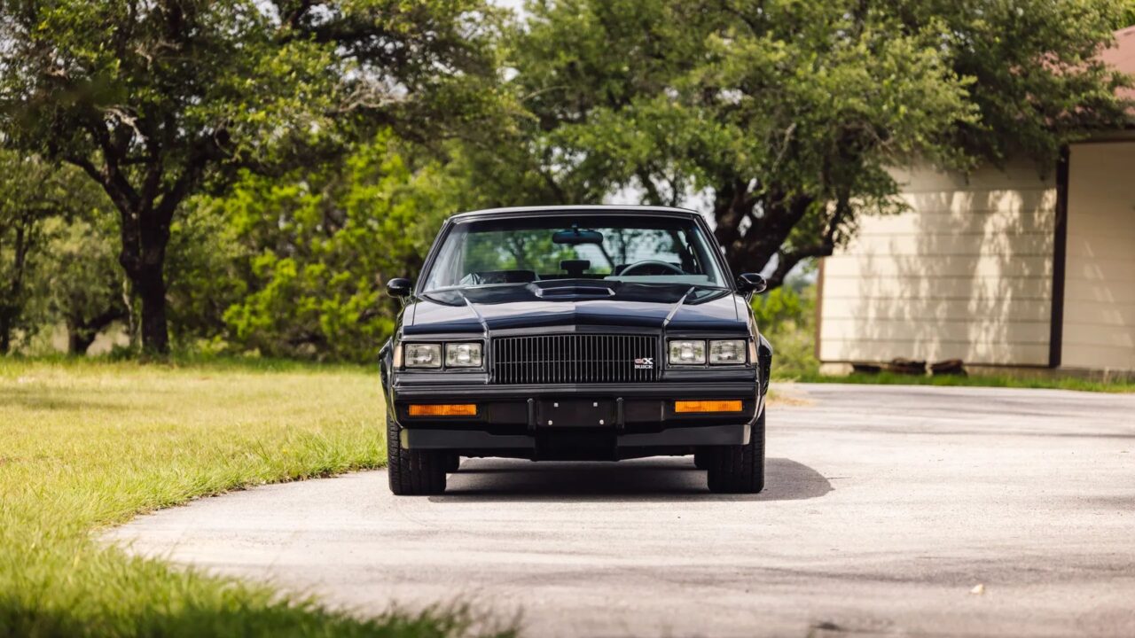 584-Mile 1987 Buick GNX Heads to Market: Is This Another GNX Cash Cow ...