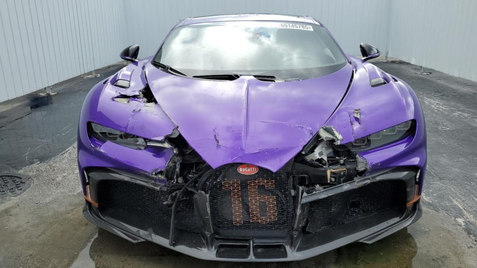 Bugatti Chiron Pur Sport Rear Wing Cracks as Instagram User Attempts ...