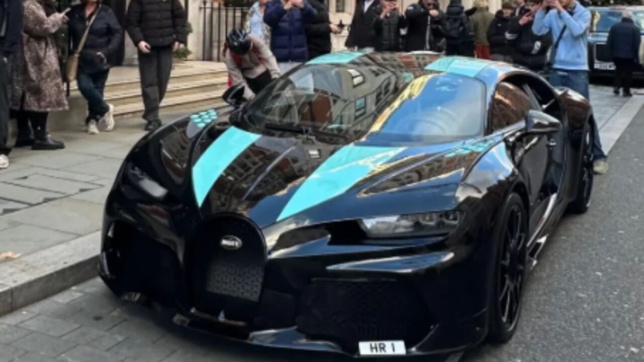 Bugatti Chiron Super Sport ‘Le Diamant Nior’ Spotted in London - Modern ...